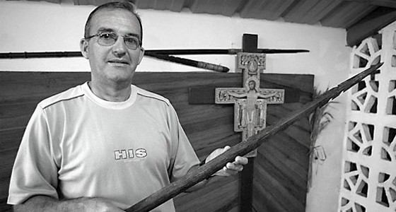 Hermanos Capuchinos. Actualidad: En memoria de Monseñor Alejandro ...